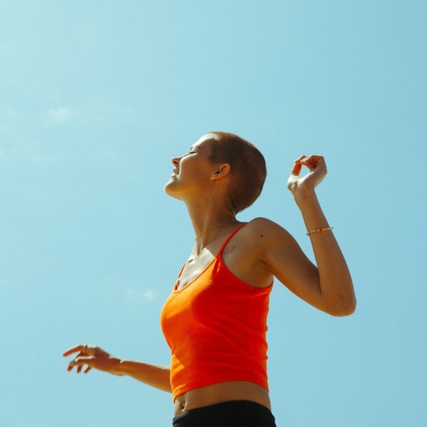 Nightbirde Plays Original Song That Gets Her the Golden Buzzer on AGT ...